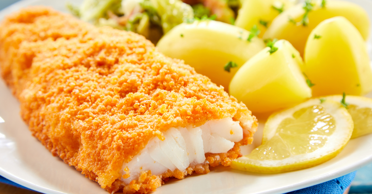 Un increíble filete de pescado con ensalada clásica de aguacate - Vamos ...